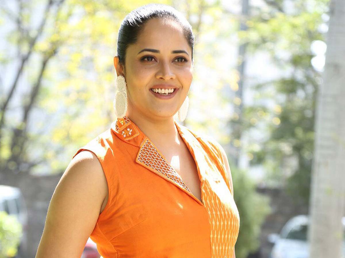 Anasuya wishes Happy Fools Day on Women's Day - JSWTV.TV