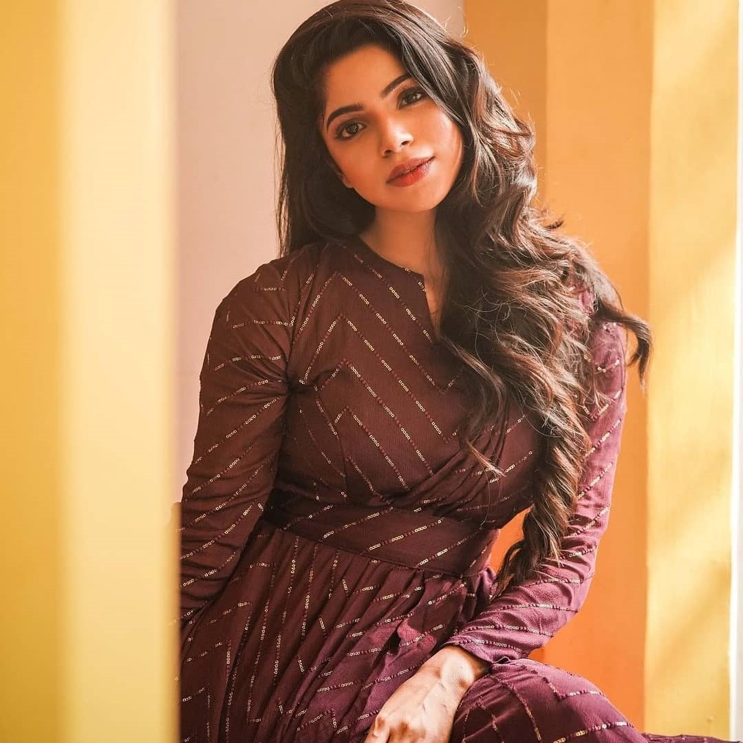 Divya Bharathi latest clicks - JSWTV.TV