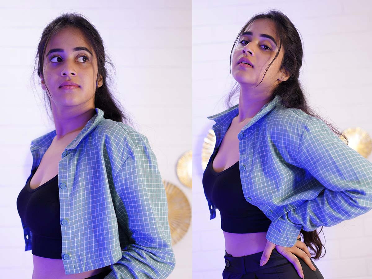 The star youtuber Deepthi Sunaina chic clicks - JSWTV.TV