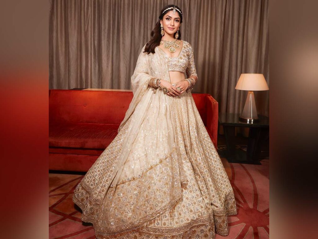 Sita Ramam: Mrunal Thakur sees a rise in million followers in just 4 ...