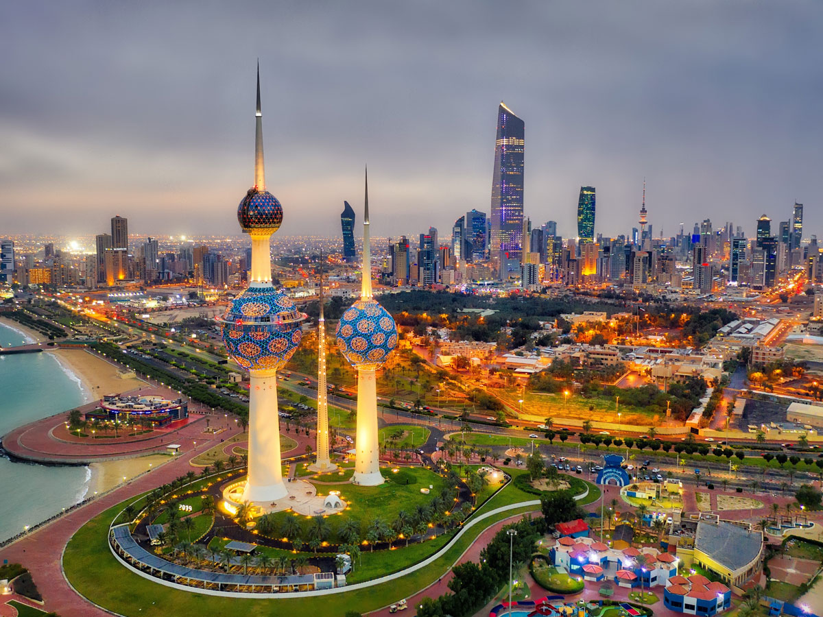 Kuwaitization policy: Non-Kuwaitis leave govt. jobs - JSWTV.TV