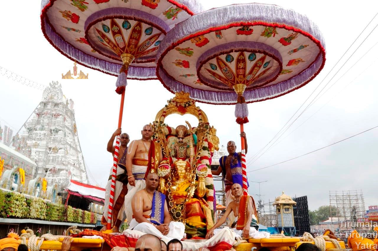 Brahmotsavam: Lord Venkateswara's Hanuman Vahanam procession thrills ...