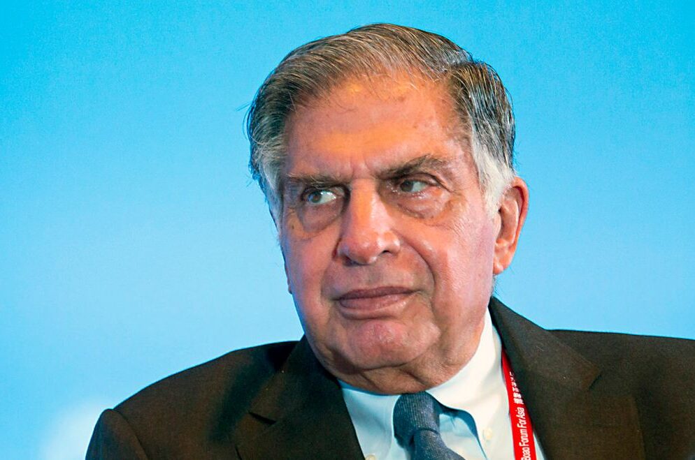Ratan Tata: Anand Mahindra, Gautam Adani, and Narendra Modi pay tribute ...